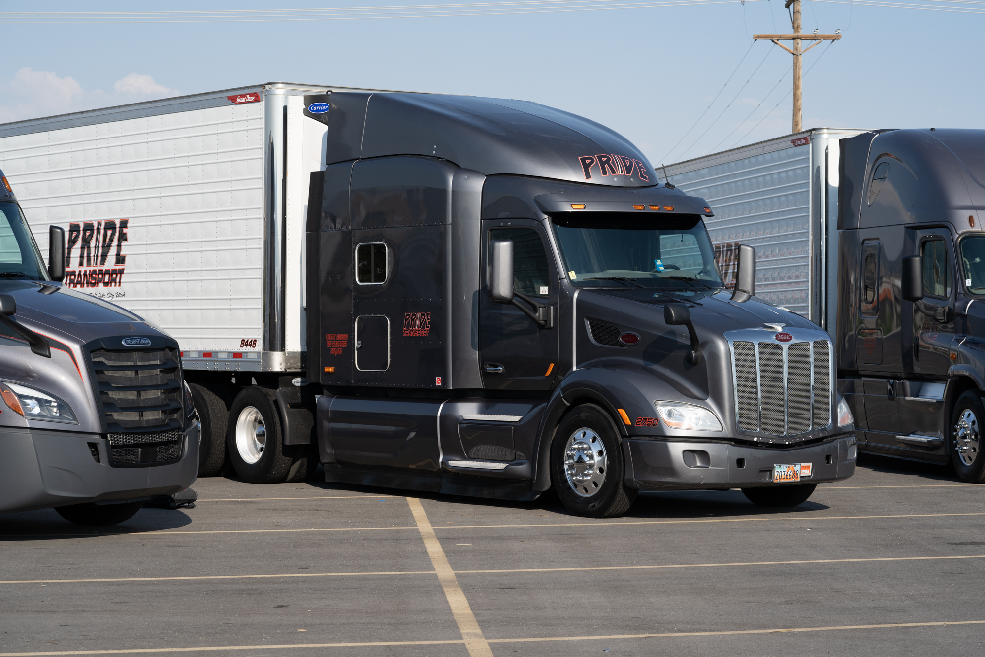 10 Types of Freight Trucks and What They Haul | Pride